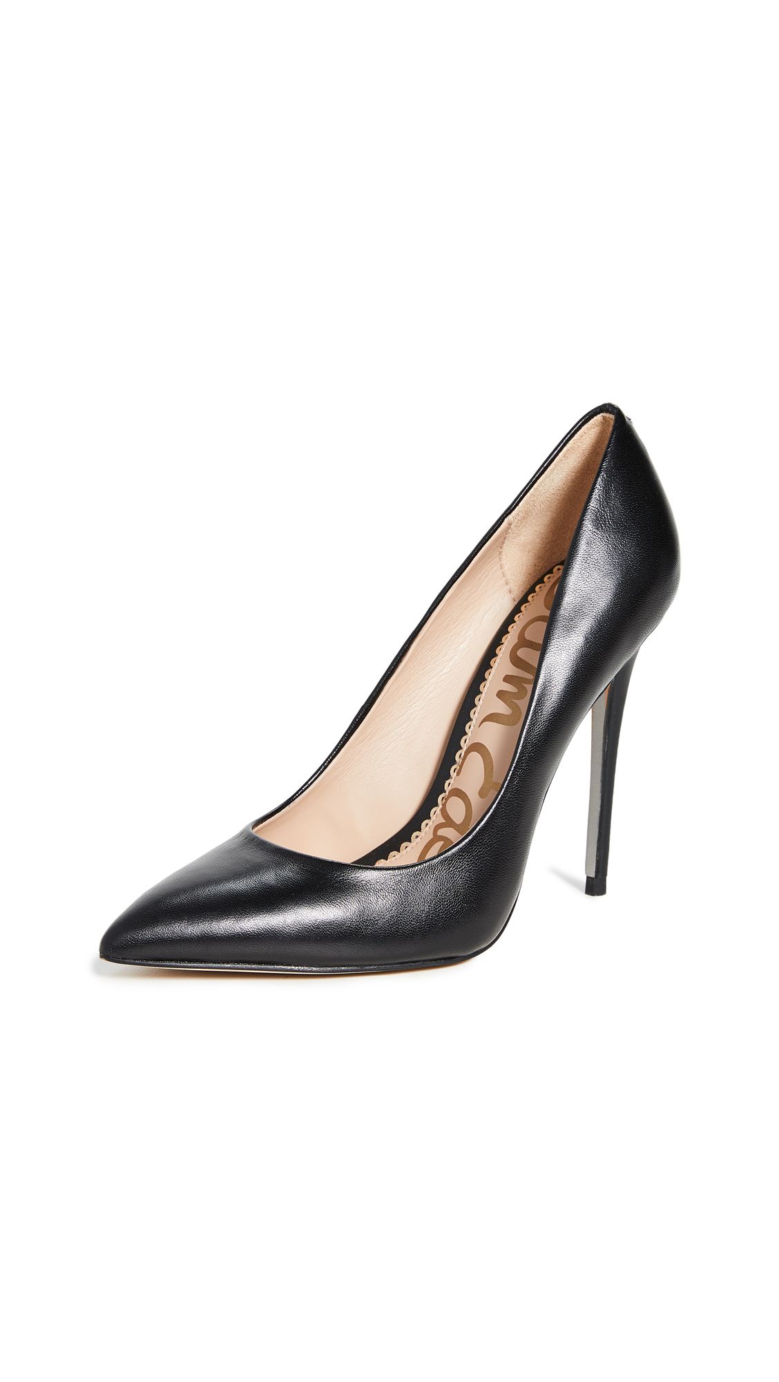 3 Shoes Every First Lady Around the World Owns | Who What Wear