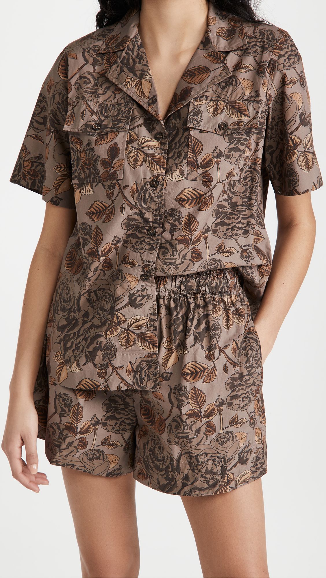 13 Beach Outfit Ideas That Are So Chic and Easy | Who What Wear