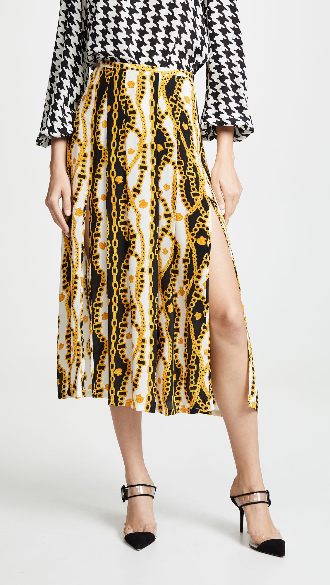 8 Essential Clothing Items for Short Women | Who What Wear