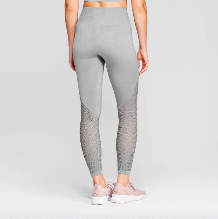 5 Comfortable Workout Outfits That Are so Flattering | Who What Wear