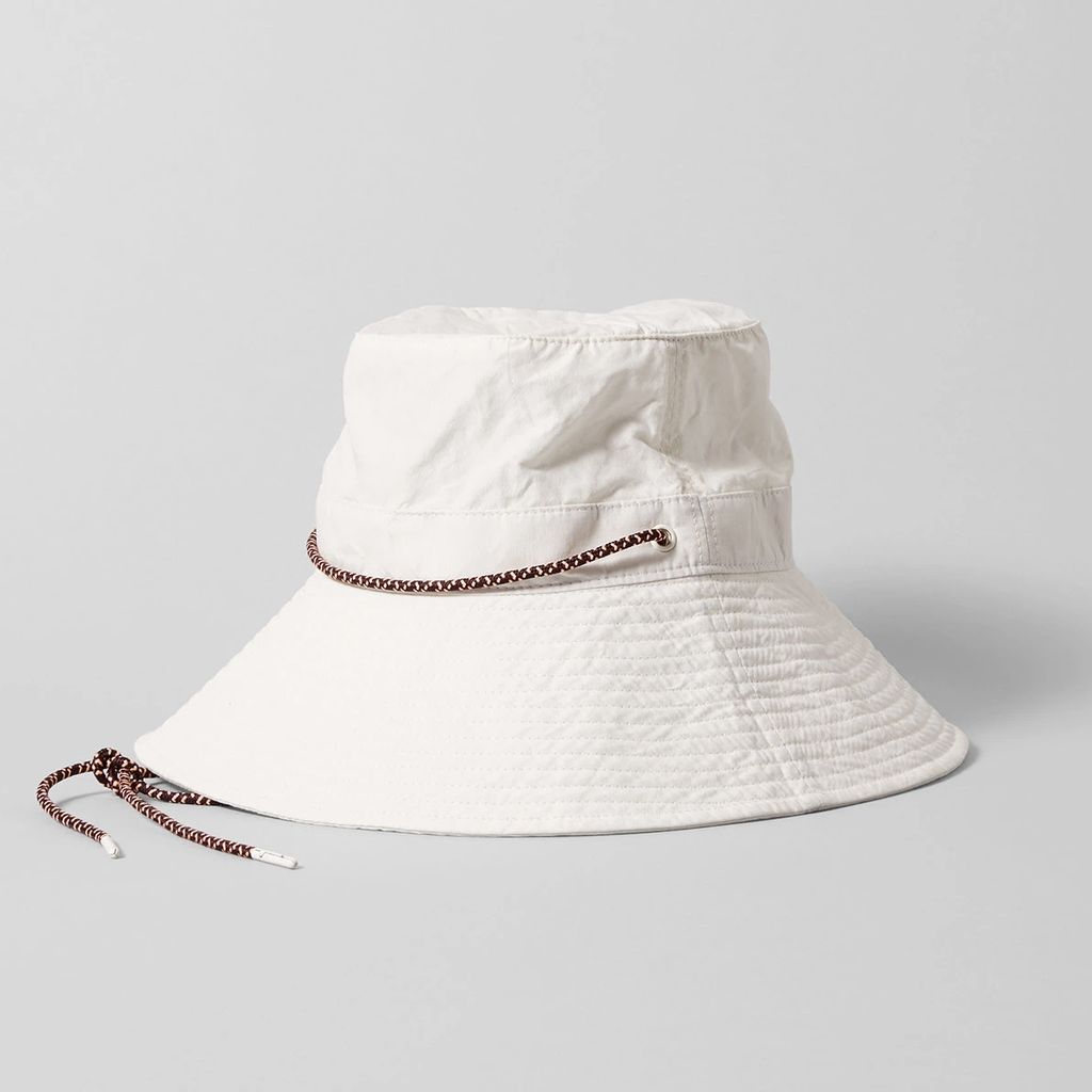 How to Wear the Bucket Hat Trend in 2019 | Who What Wear