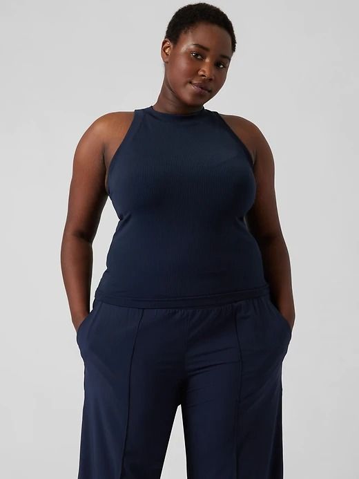 The 12 Best Yoga Clothing Brands, Hands Down | Who What Wear