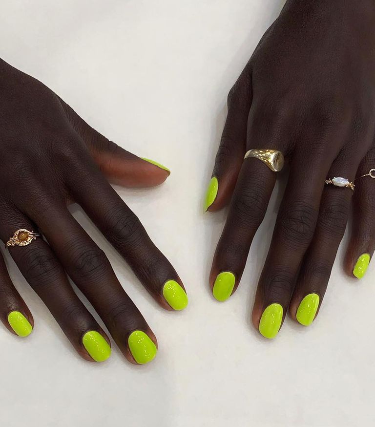 The 16 Best Nail Colors for Short Nails | Who What Wear
