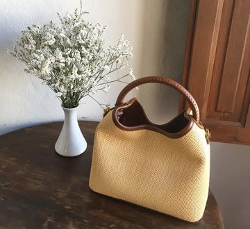 Trust Me, the Best Tan Handbags Always Look Expensive | Who What Wear