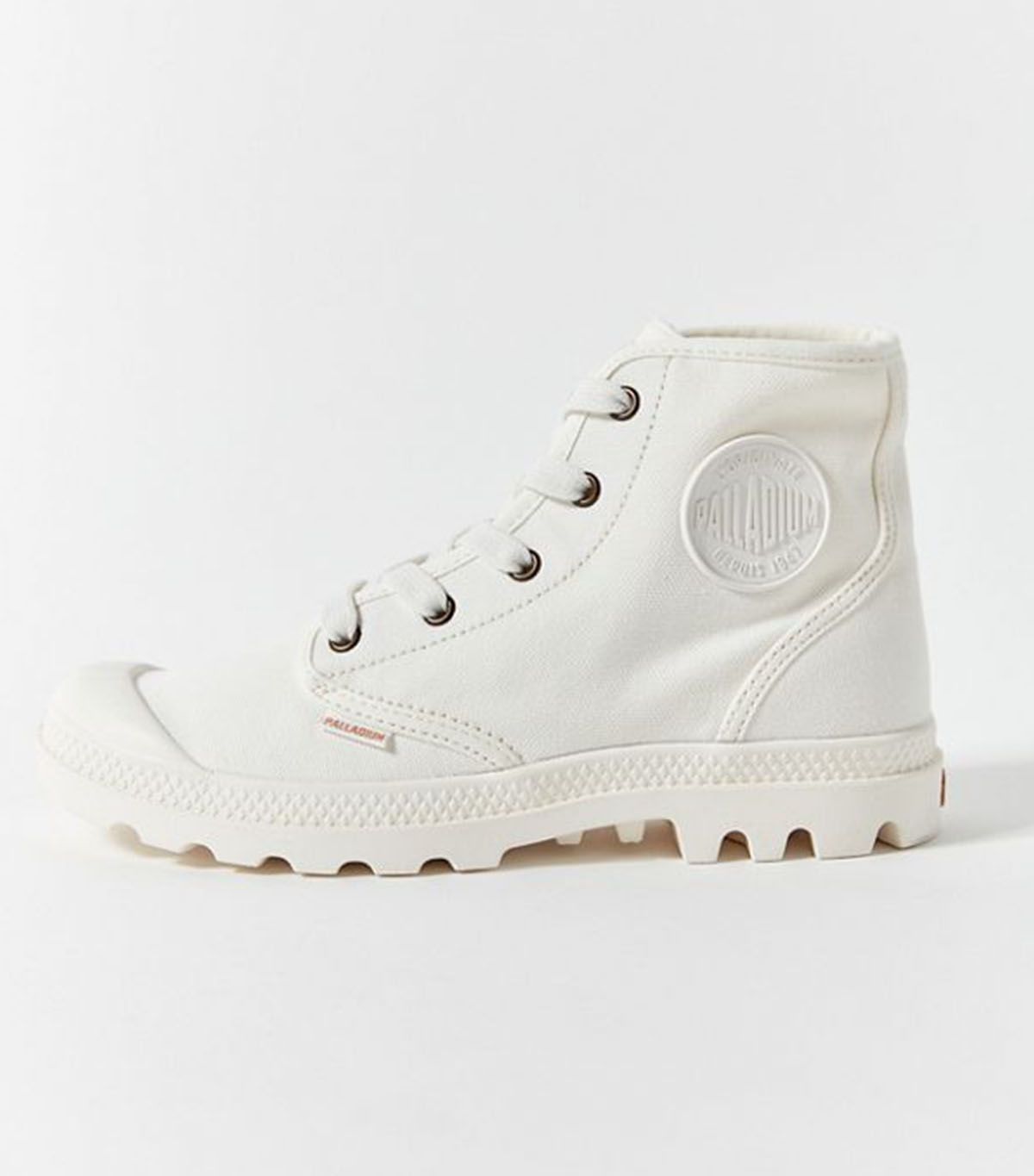 7 Outdated Sneaker Trends We're Splitting Up With | Who What Wear