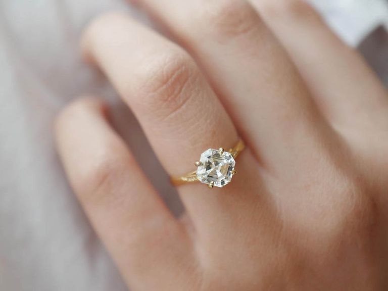 Your Guide to the Most Popular Engagement Ring Settings | Who What Wear