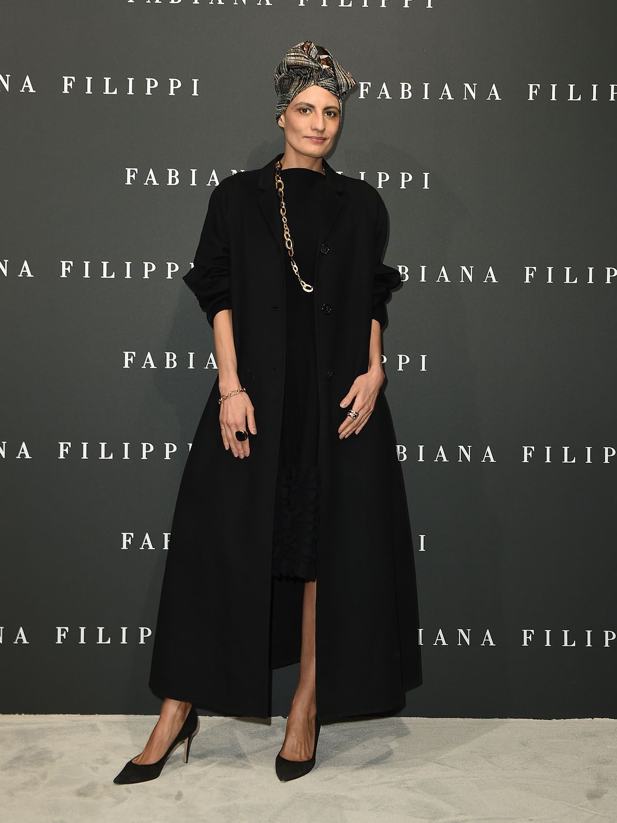 The 7 Items That Every Chic Italian Woman Wears in Italy | Who What Wear