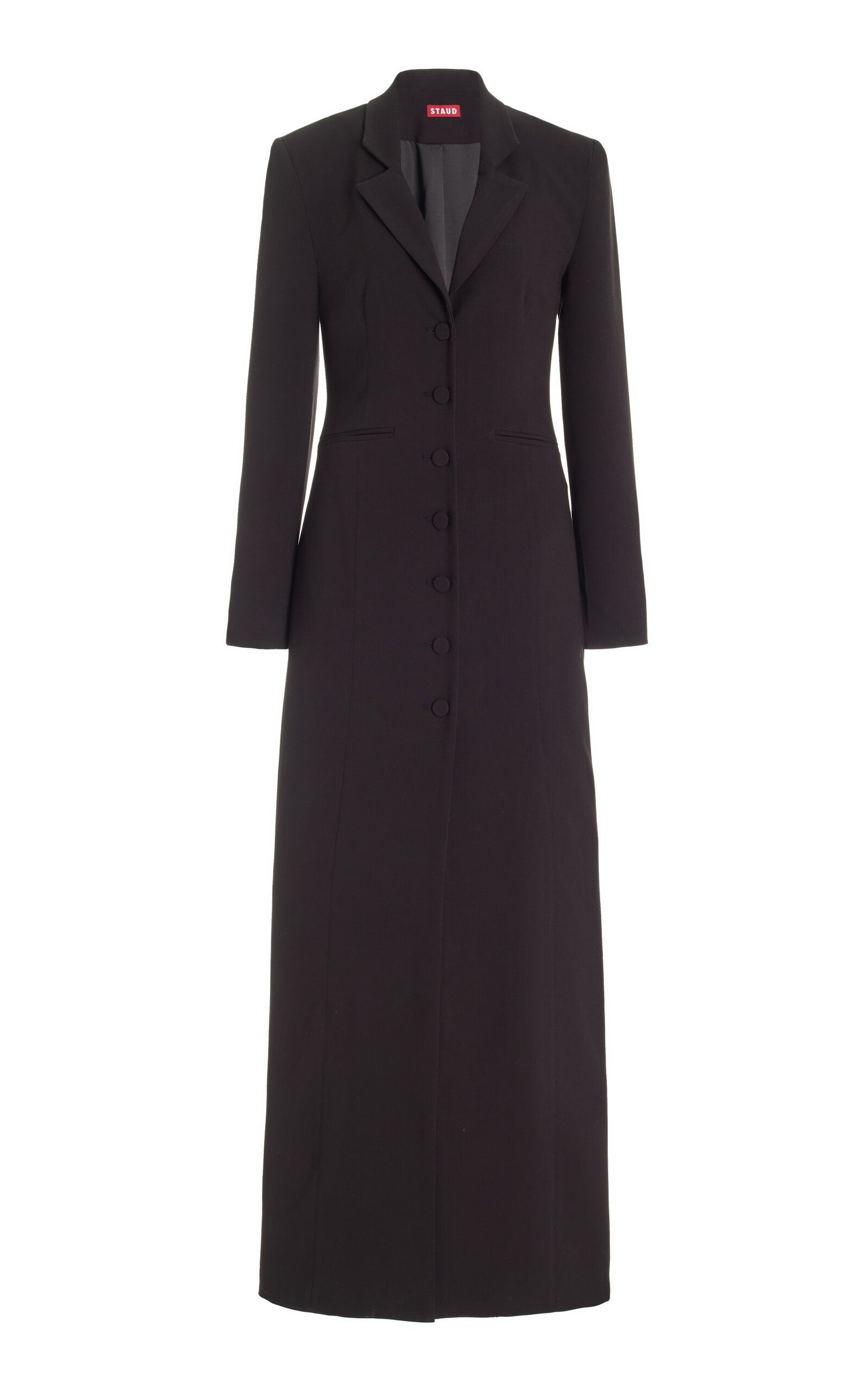 The 7 Items That Every Chic Italian Woman Wears in Italy | Who What Wear