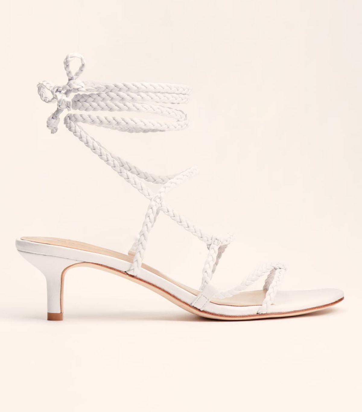 The 7 Types of White Shoes Every Fashion Girl Owns | Who What Wear