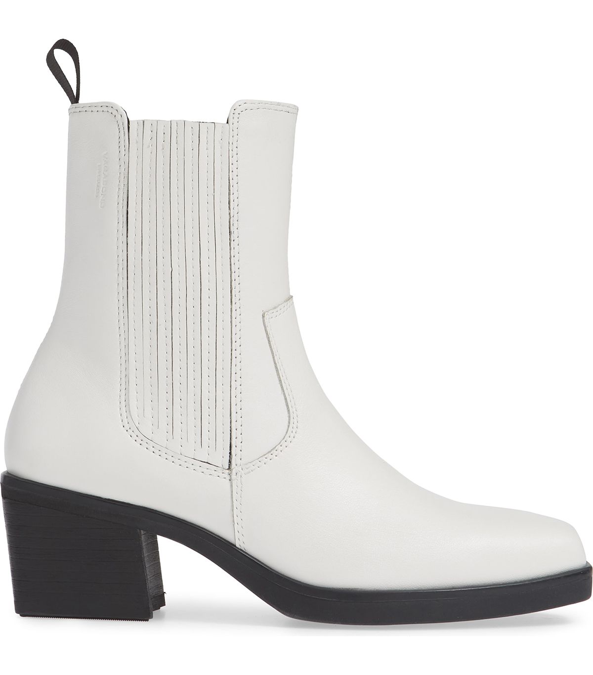 The 7 Types of White Shoes Every Fashion Girl Owns | Who What Wear