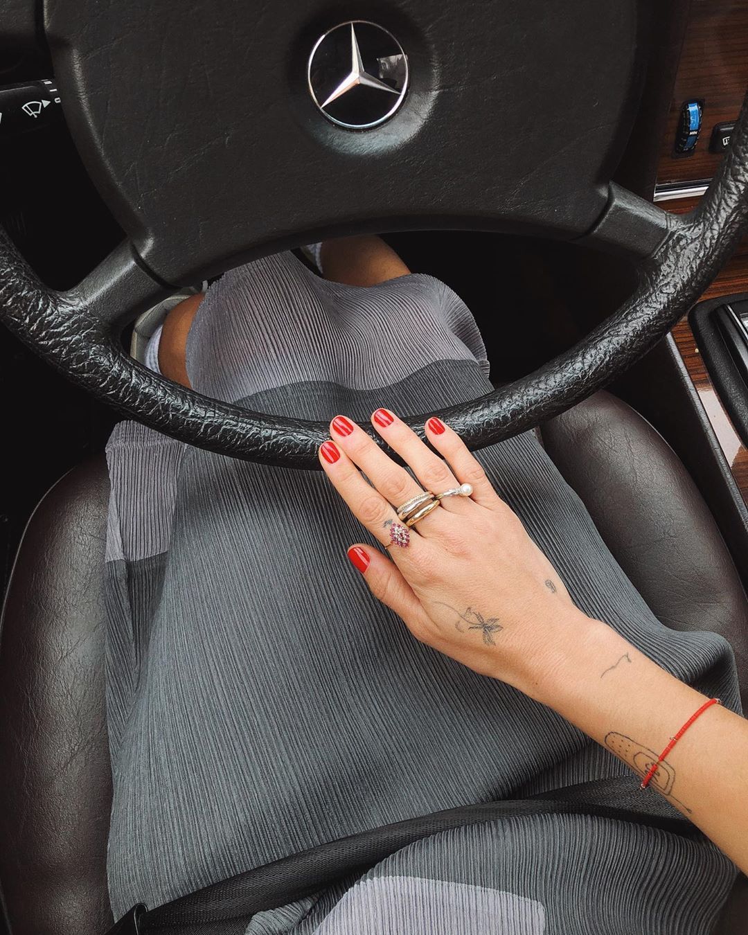 The 16 Best Nail Colours for Short Nails | Who What Wear UK