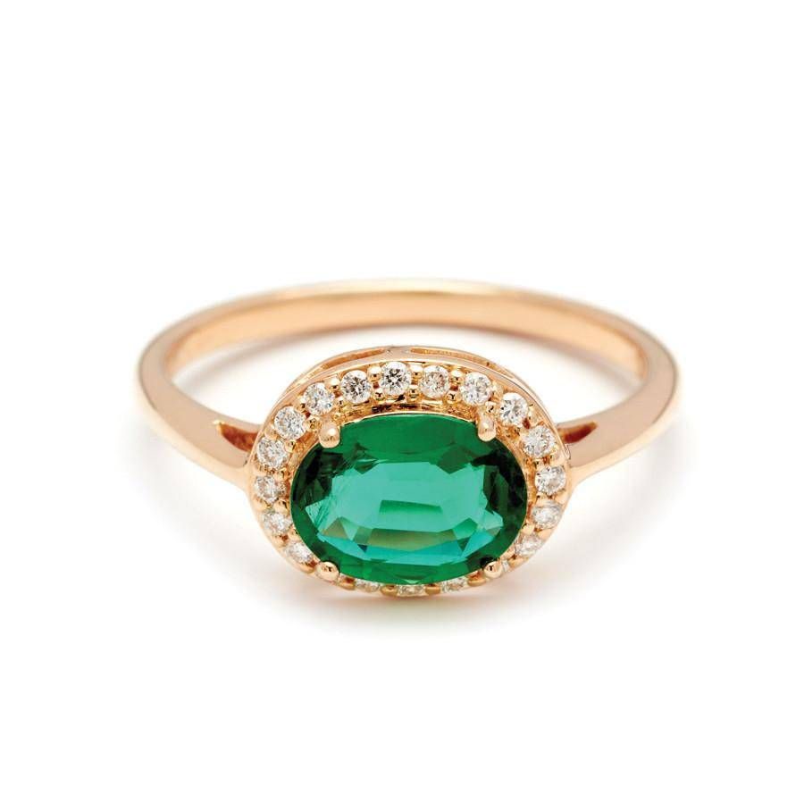 See Elizabeth Olsen's Gorgeous Emerald Green Engagement Ring | Who What ...