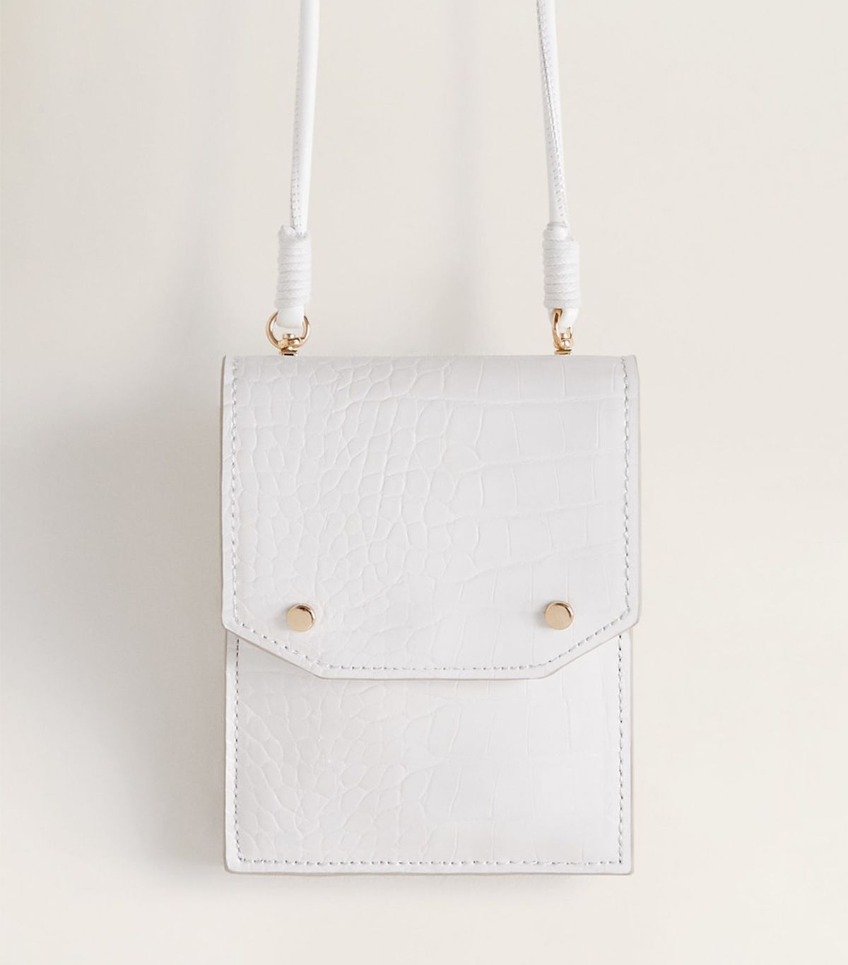 Neck Bags Might Be the Most Surprising Fall Trend | Who What Wear