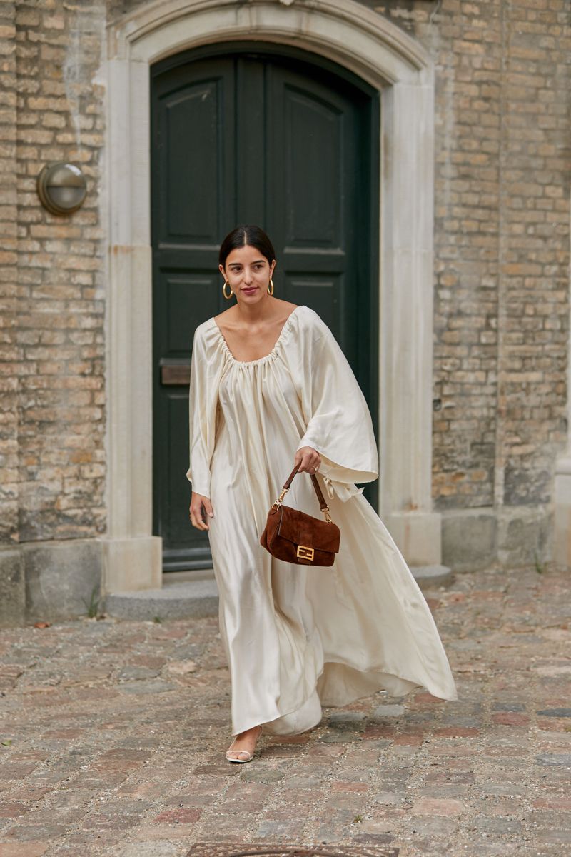 The 5 Best Oversize Dresses and How to Wear Them | Who What Wear
