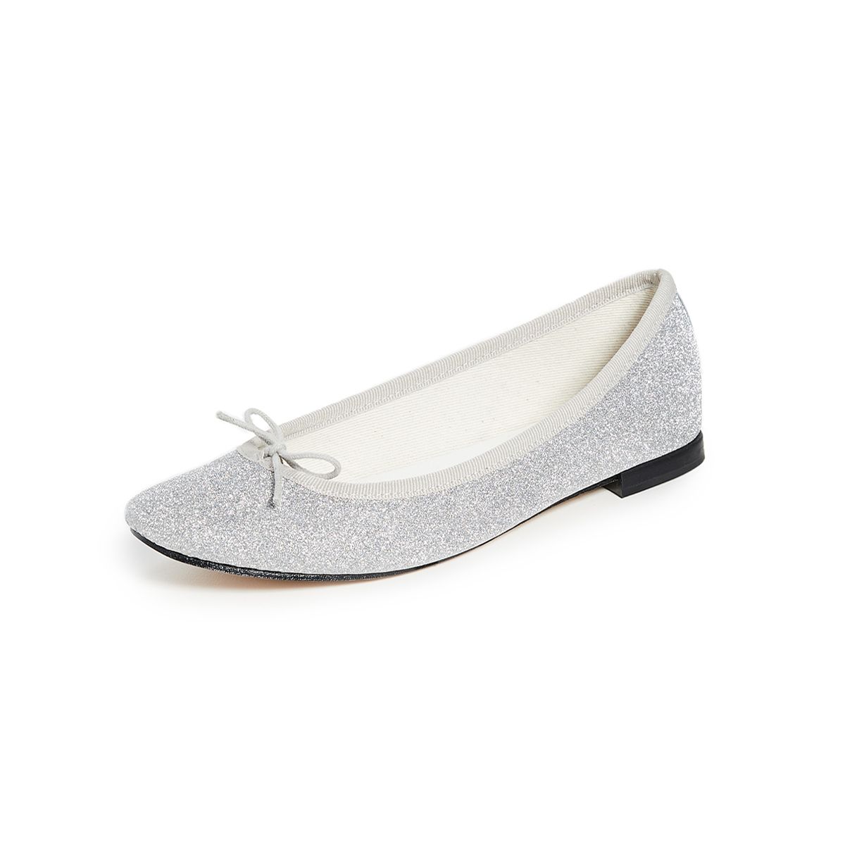The Flat-Shoe Trend That's Outdated—and What's Replacing It | Who What Wear