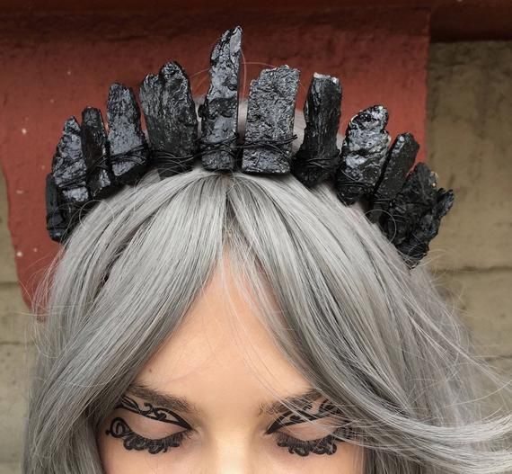 10 Pretty Halloween Costumes With Crowns | Who What Wear