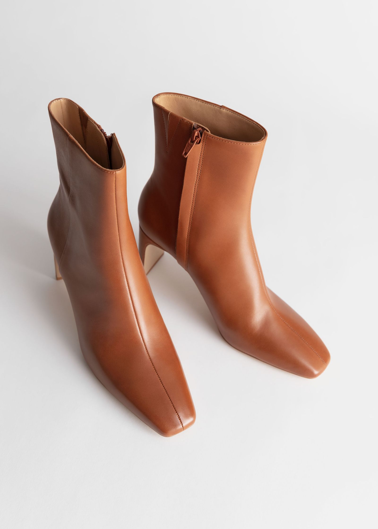 The 13 Best Boots to Buy, According to Fashion Editors | Who What Wear