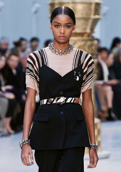 7 Outdated Fall Accessory Trends We're Ditching This Season | Who What Wear