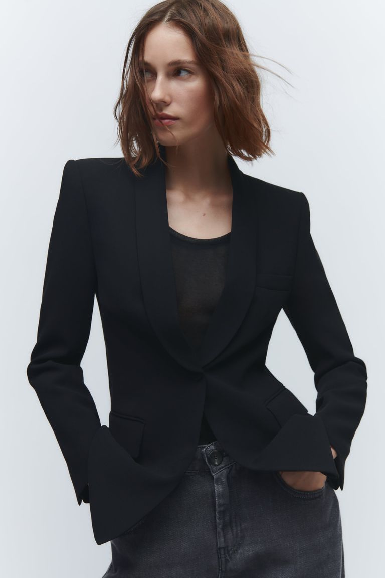 8 Basic Celebrity Autumn Outfit Ideas We Want to Try | Who What Wear