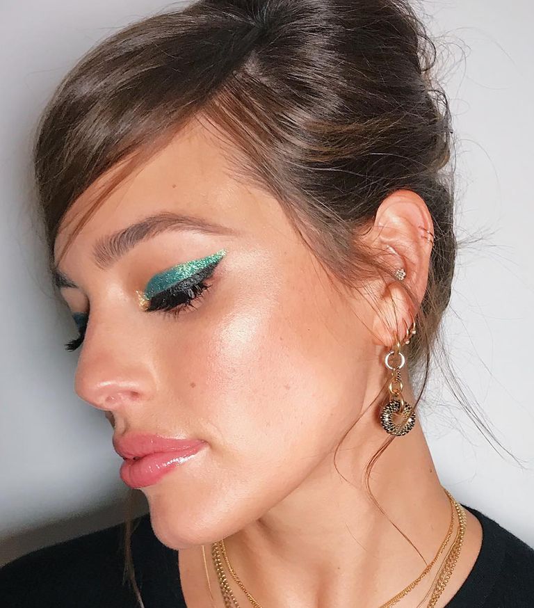 How to Get Glowy Skin, According to Makeup Artists | Who What Wear