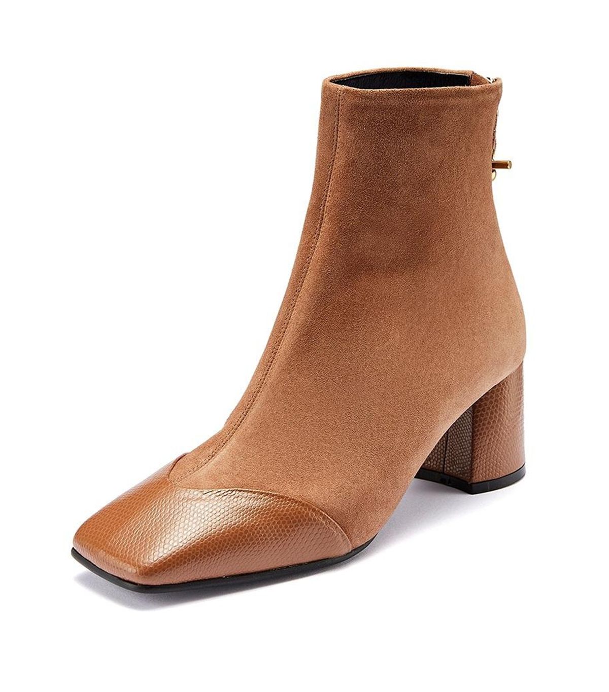 20 Cool On-the-Rise Brand to Know, According to Our Editors | Who What Wear