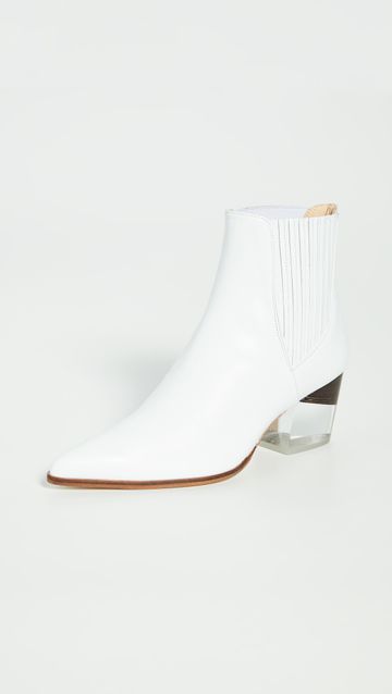 8 Epic Halloween Costumes With Boots in Every Style | Who What Wear