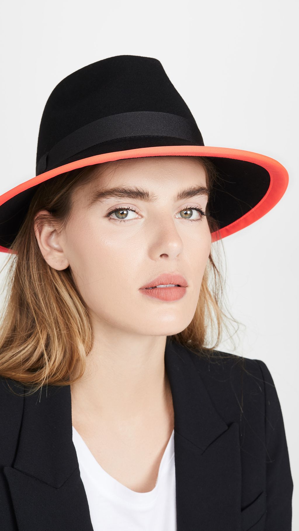 Jennifer Lopez Wore a Controversial Accessory Trend | Who What Wear