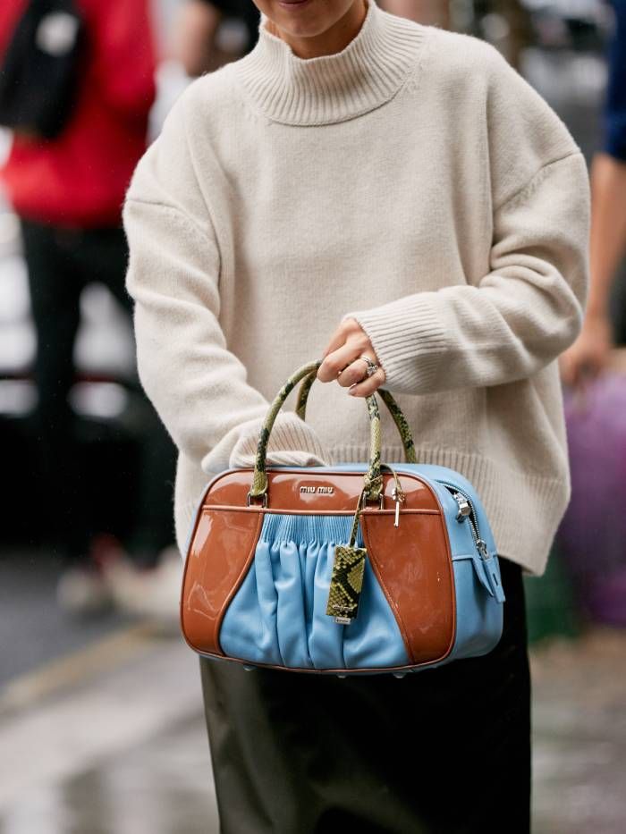 The Best Beige Jumpers to Make You Look Rich, According to a Fashion ...