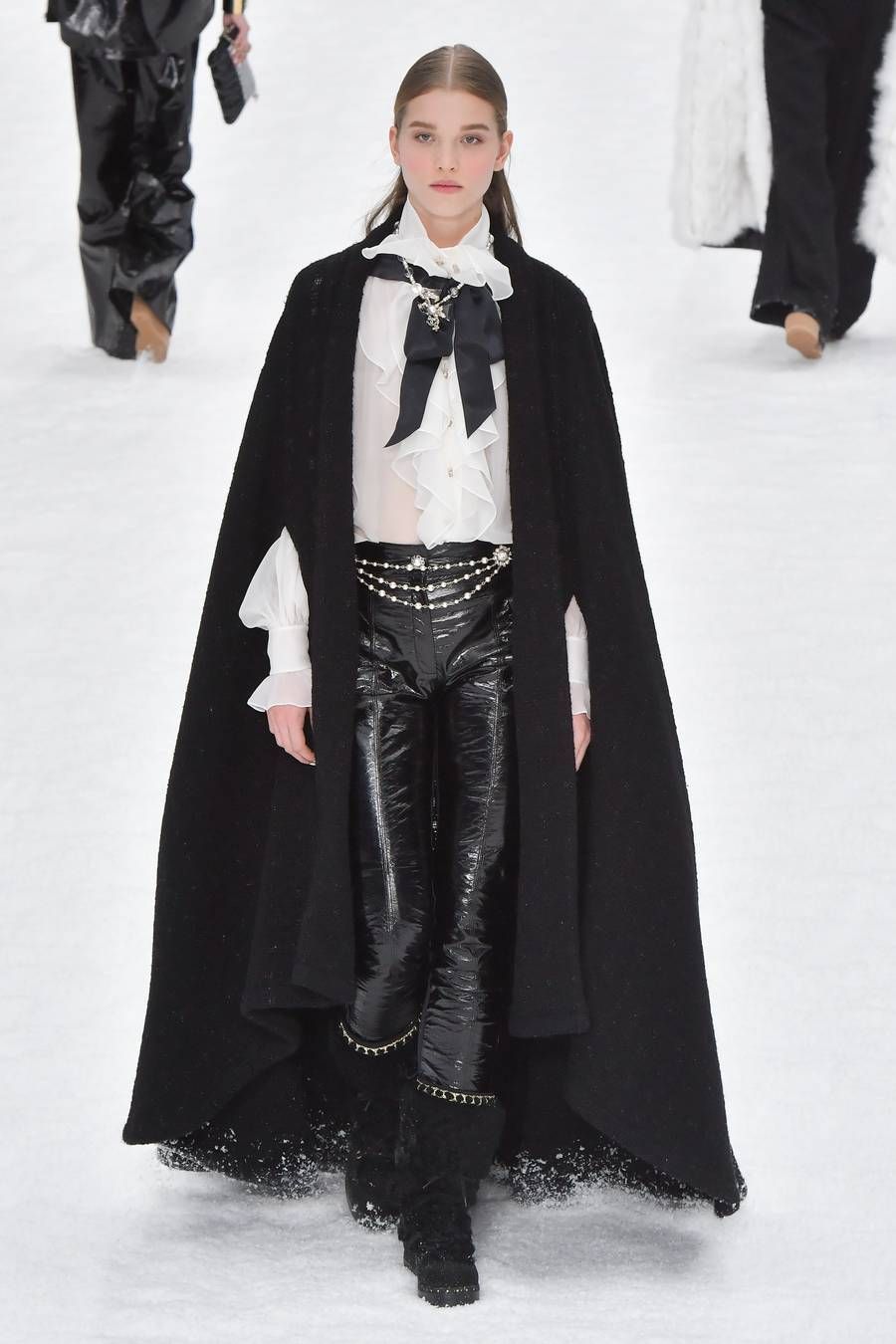 20 of the Best Capes Fashion Girls Will Be Investing In | Who What Wear