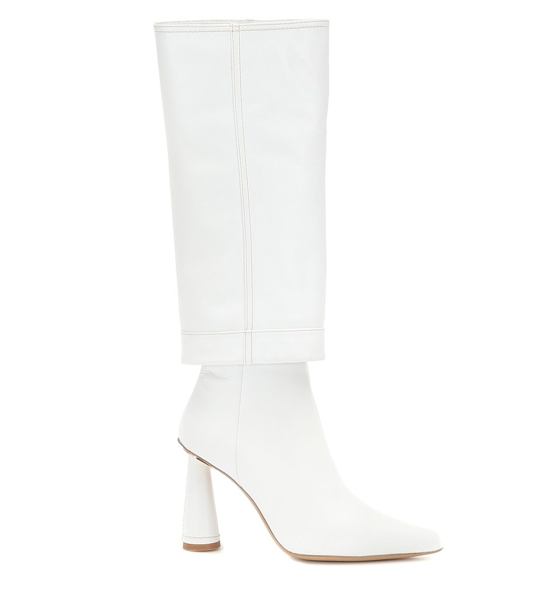 14 Ways Celebrities Are Styling Popular Boot Trends | Who What Wear