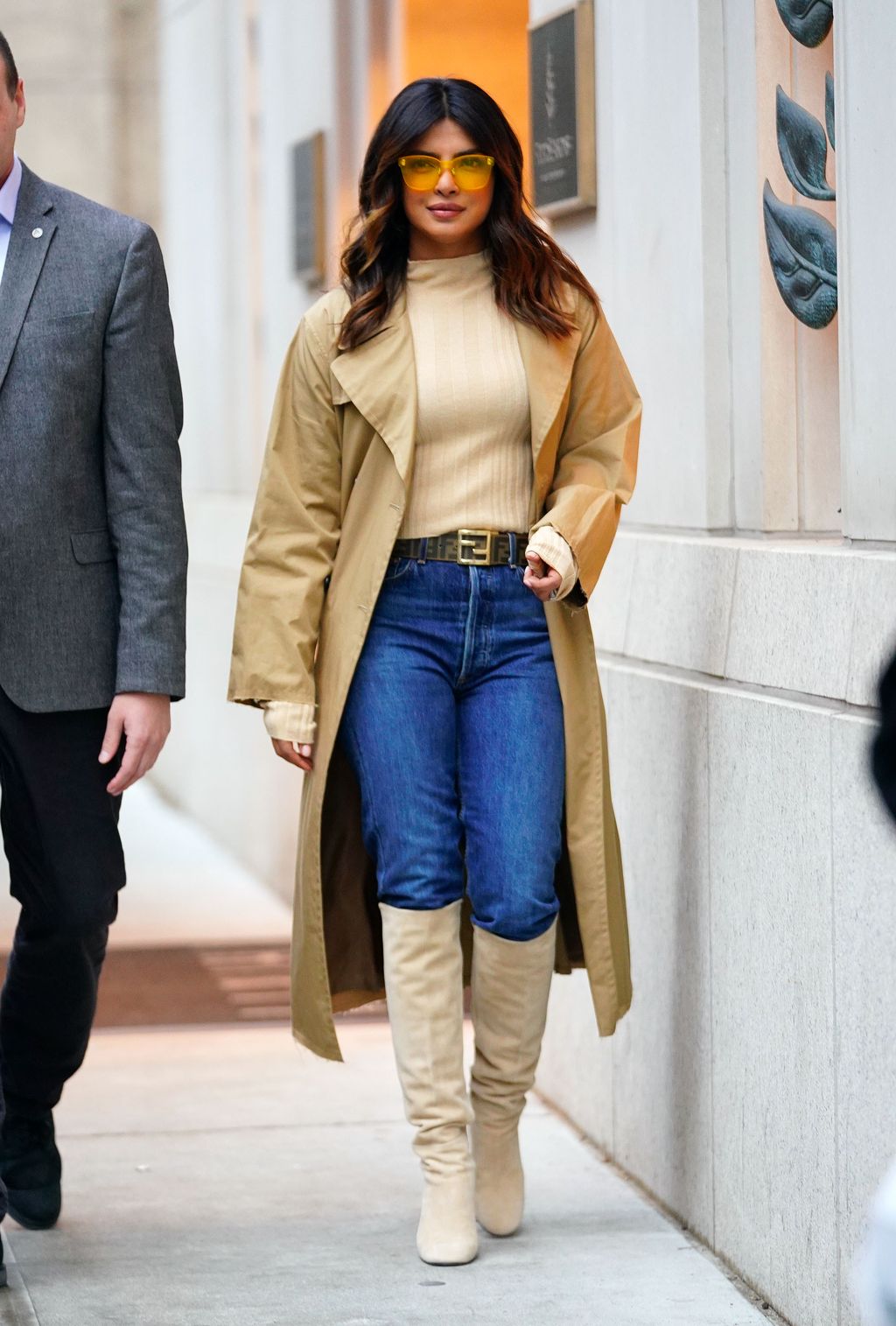 6 Wardrobe Basics Celebrities Wear on Repeat | Who What Wear