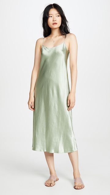 3 Unique Winter Fashion Colors We're Wearing This Season | Who What Wear