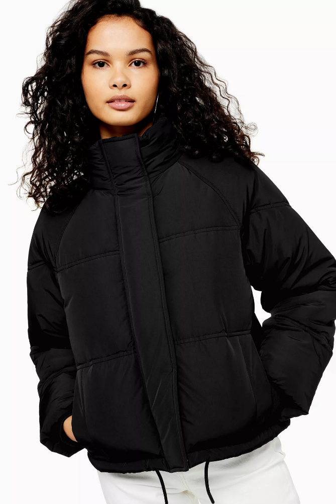 7 Cute, Casual Outfits to Wear While Home for the Holidays | Who What Wear