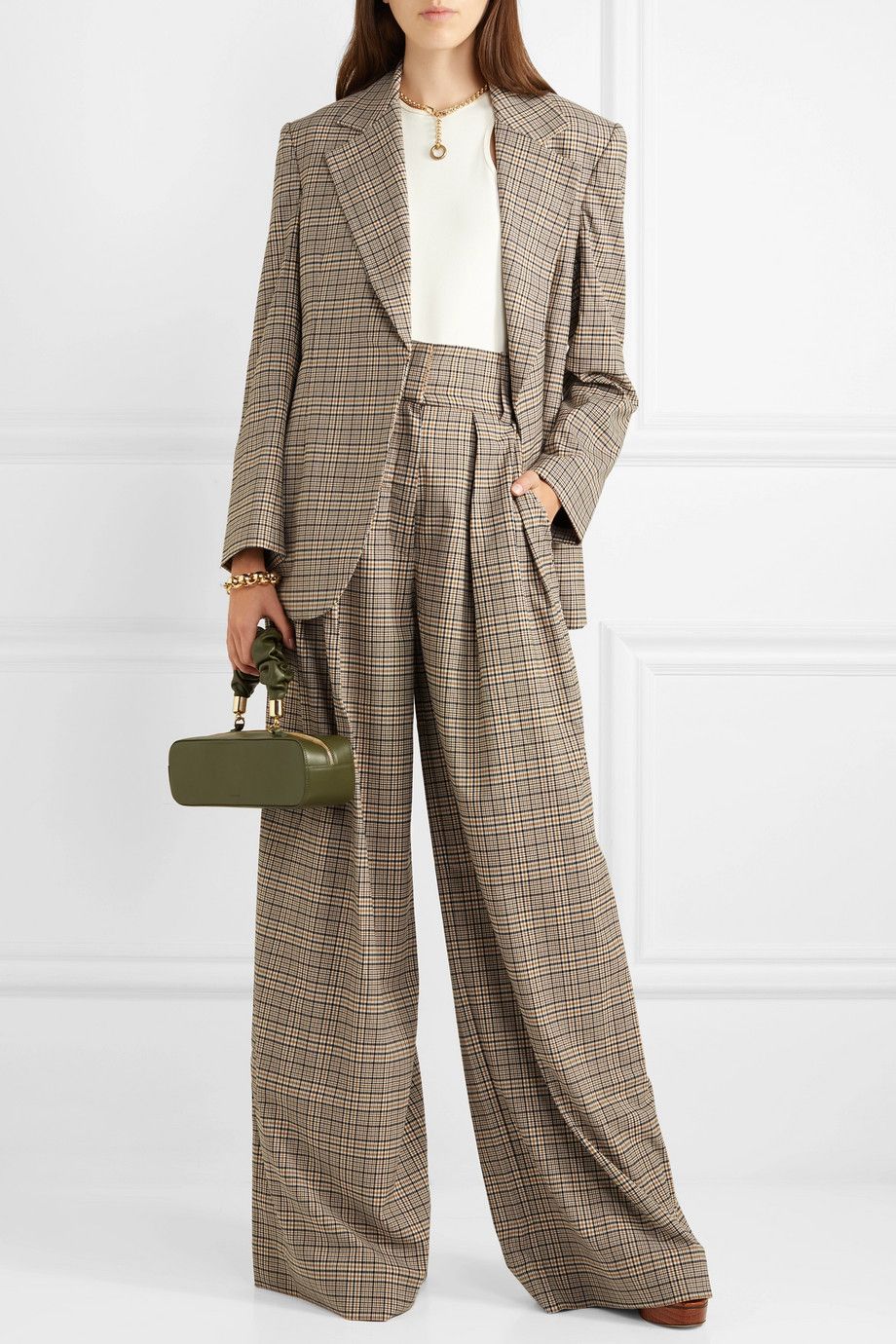 8 Clothing Basics That Have Become So Trendy | Who What Wear