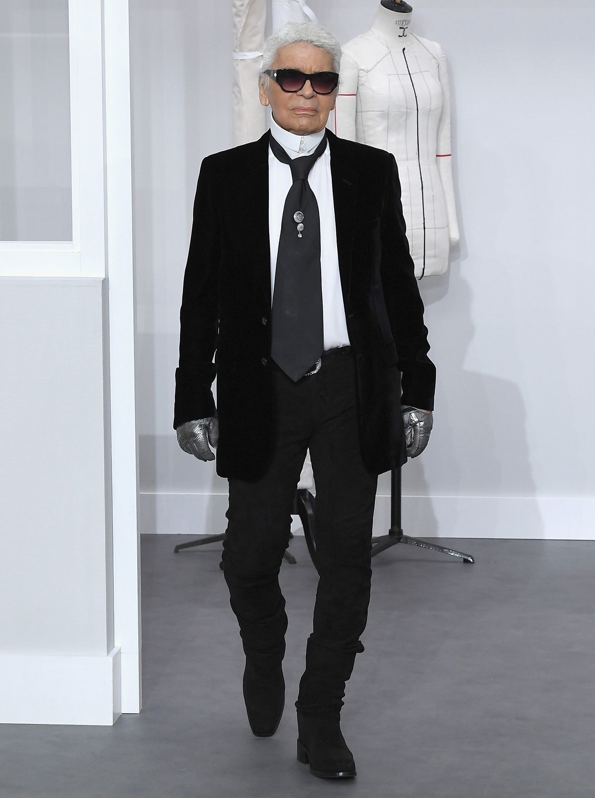 8 Basics Inspired By the Most Famous Fashion Uniforms | Who What Wear