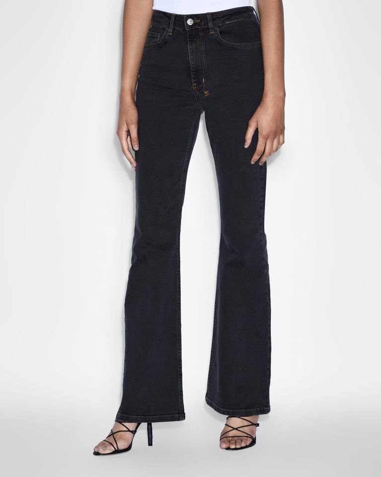 12 Chic Ways to Wear Flare Jeans | Who What Wear