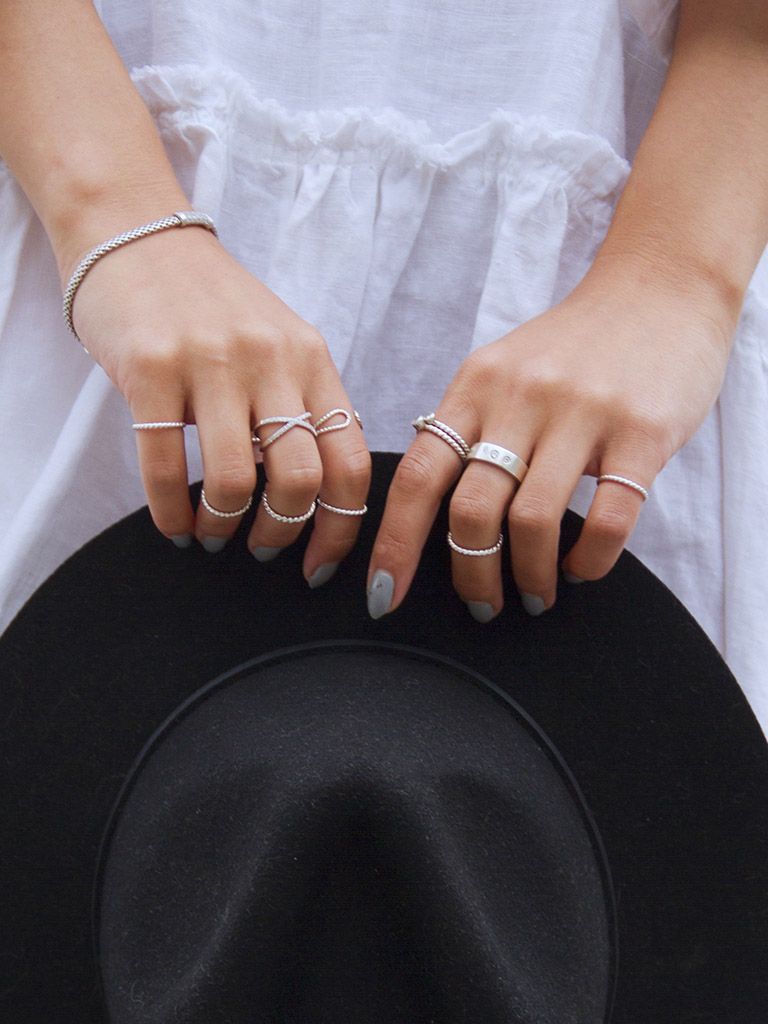 30 Simple Diamond Rings That Somehow Cost Under $750 | Who What Wear