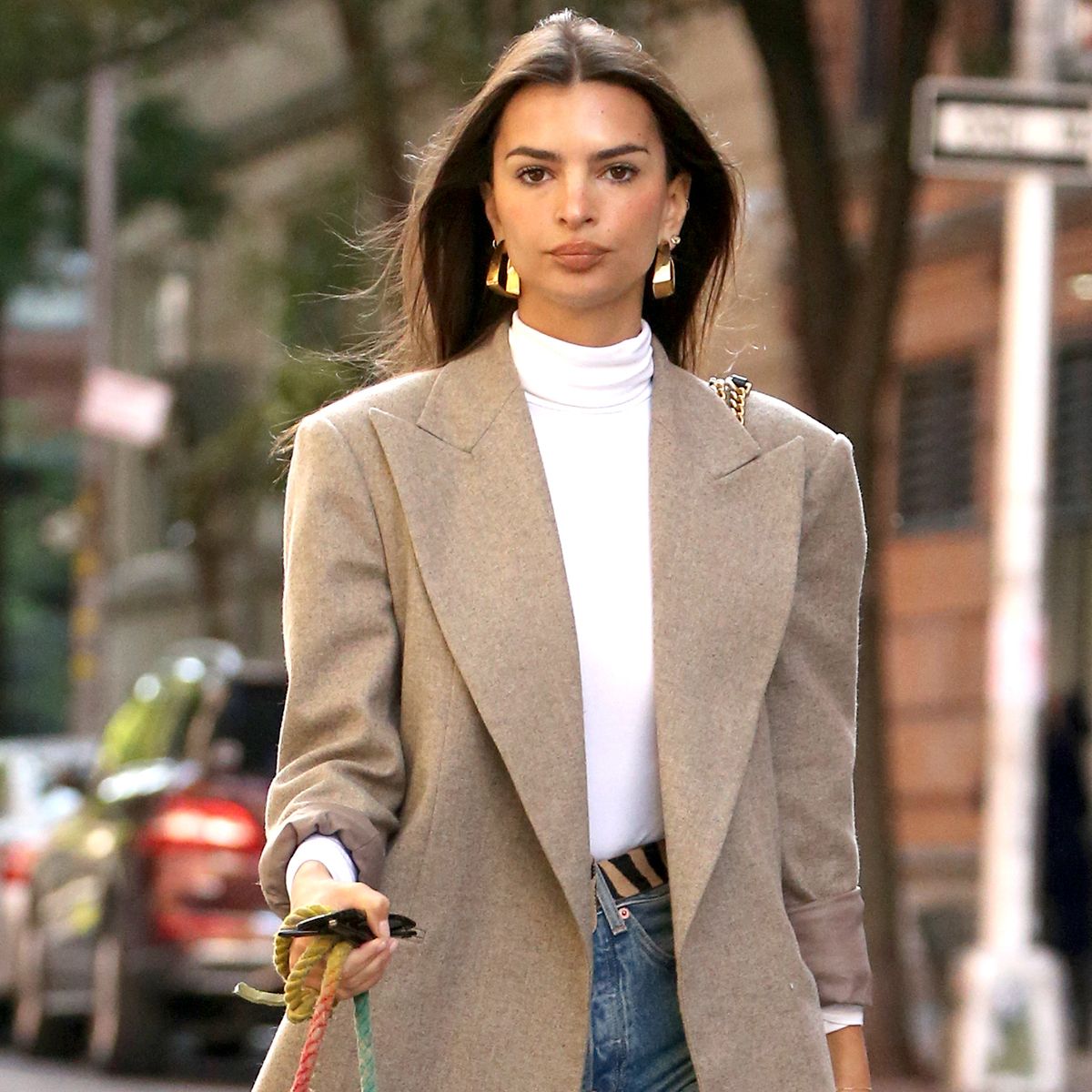 The Simple Jeans Outfit That's Just So Versatile | Who What Wear