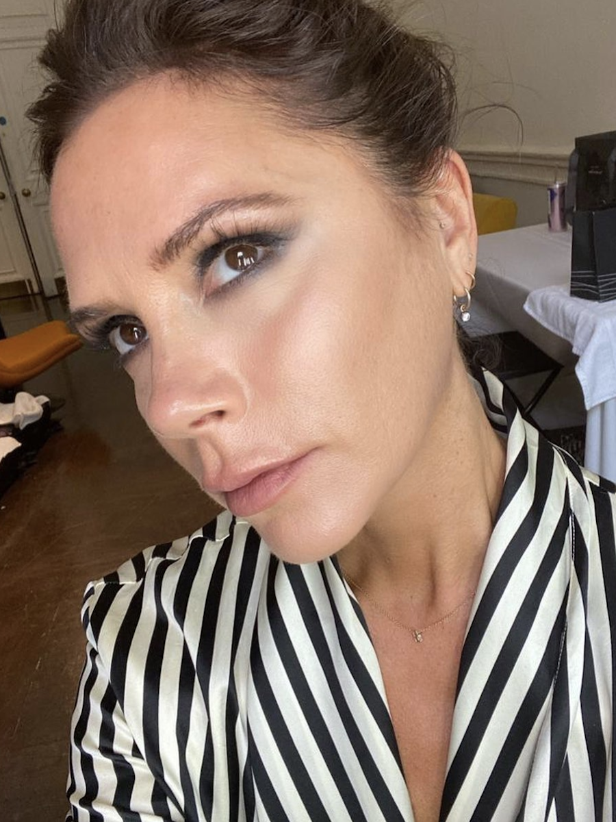 This Is What's Actually Inside Victoria Beckham's Makeup Bag | Who What ...