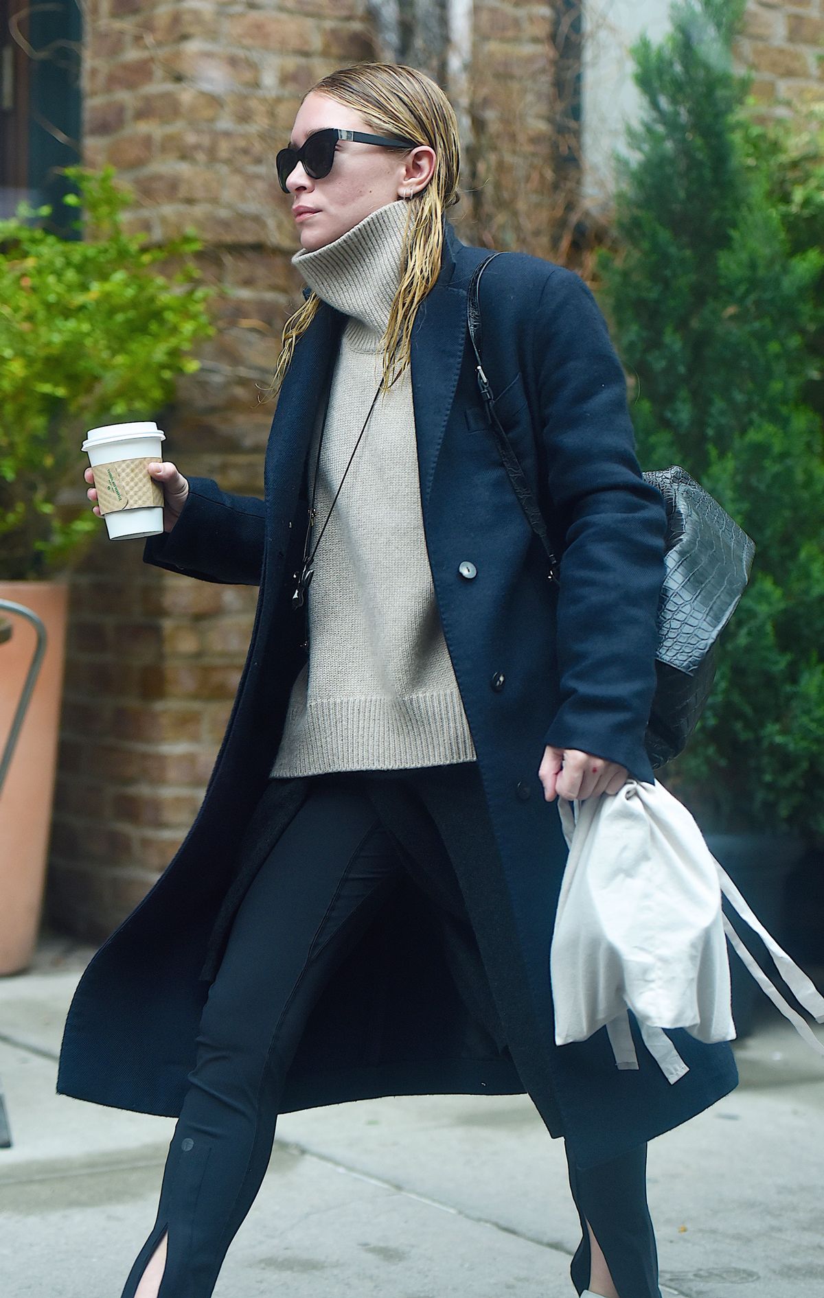 The Best Items From Mary-Kate and Ashley's Kohl's Collection | Who What ...