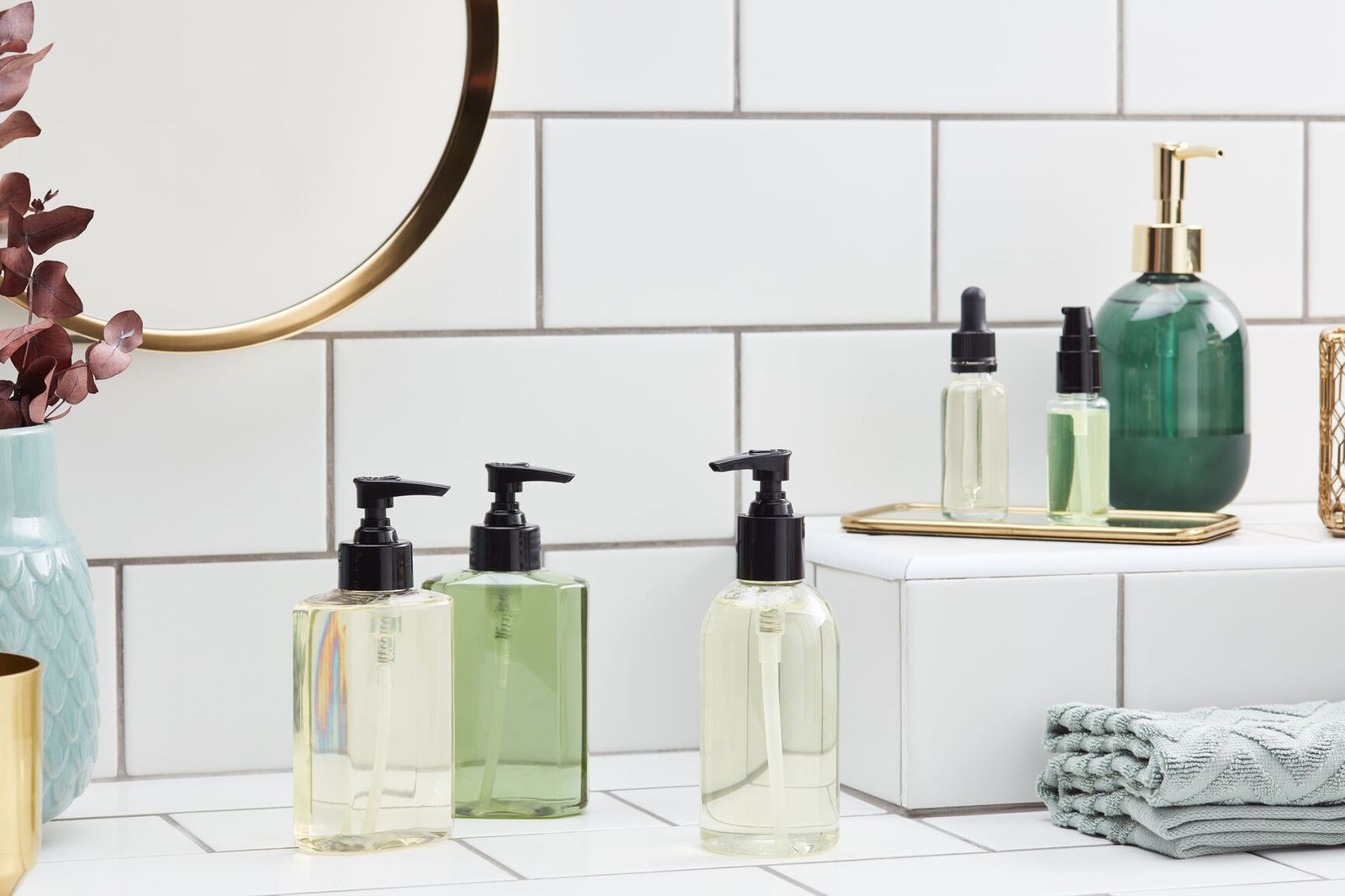 The 24 Best Organic Hair Products, From Shampoos to Masks | Who What Wear