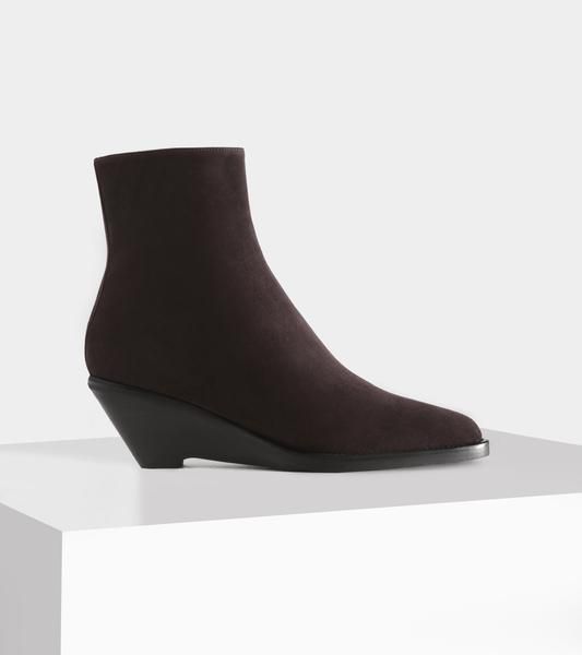 The Wedge-Boot Trend Is Decidedly Back in for 2020 | Who What Wear