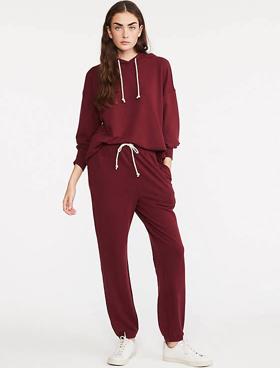 13 Cozy Loungewear Pieces That Are Still Chic | Who What Wear
