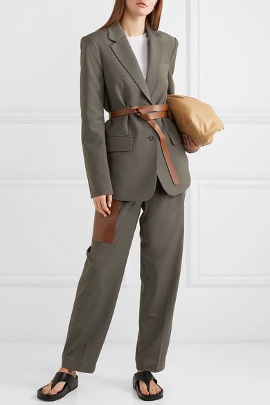 10 Everyday Items Fashion Girls Wear on Repeat | Who What Wear