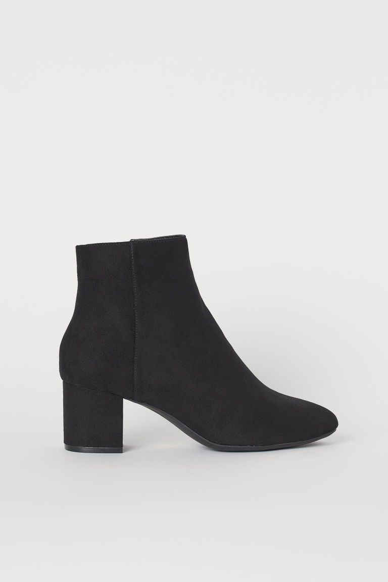 The 24 Best-Selling Boots for Women Right Now | Who What Wear