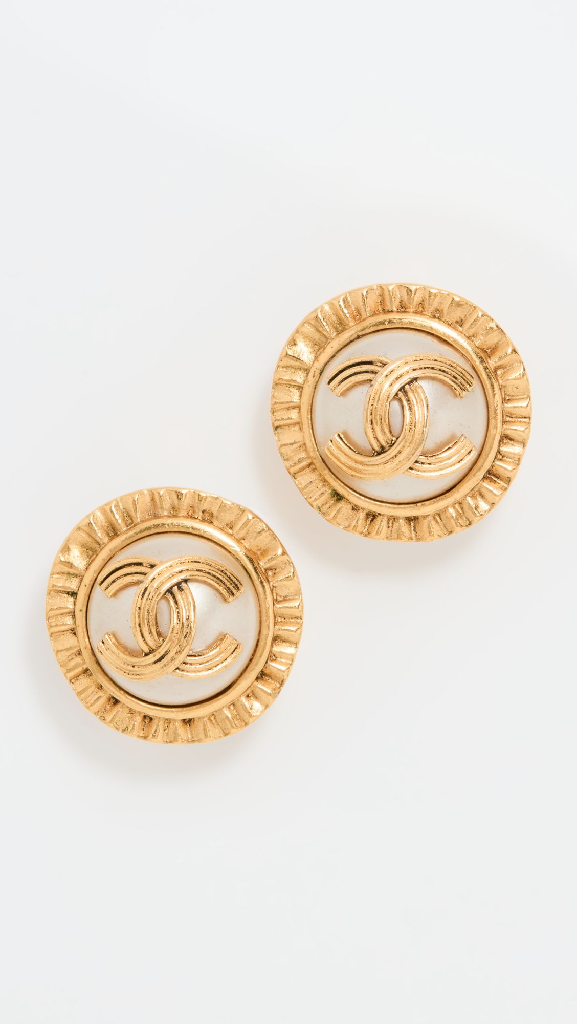 9 Winter Earring Trends to Know for 2023 | Who What Wear