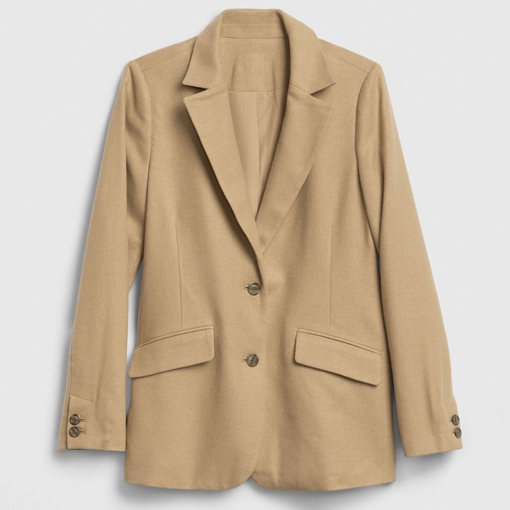 How to Wear a Suit in Winter: A Minimalist's Guide | Who What Wear
