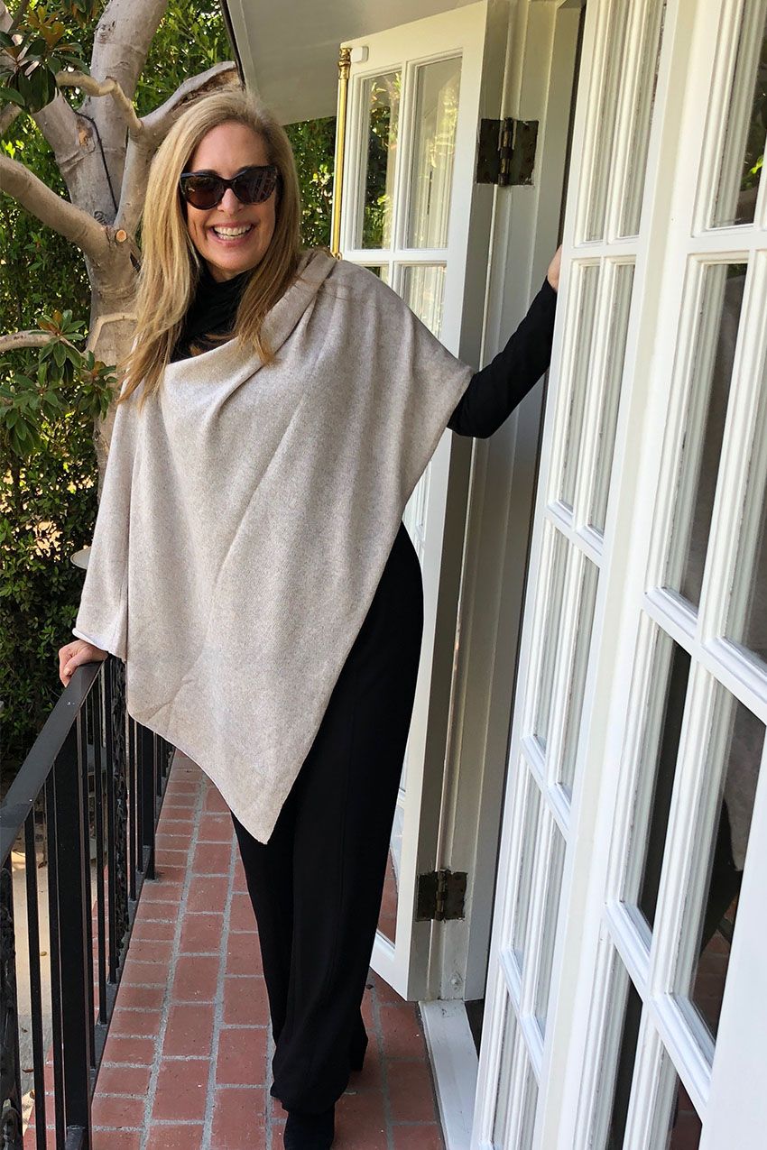 6 Travel Wardrobe Basics for Women Over 40 | Who What Wear