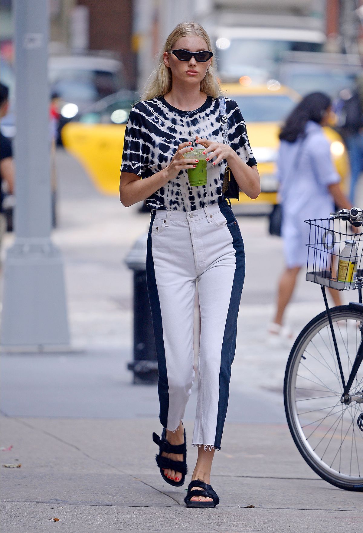 This "Ugly" Sandal Trend Will Pick Up Steam in 2021 | Who What Wear