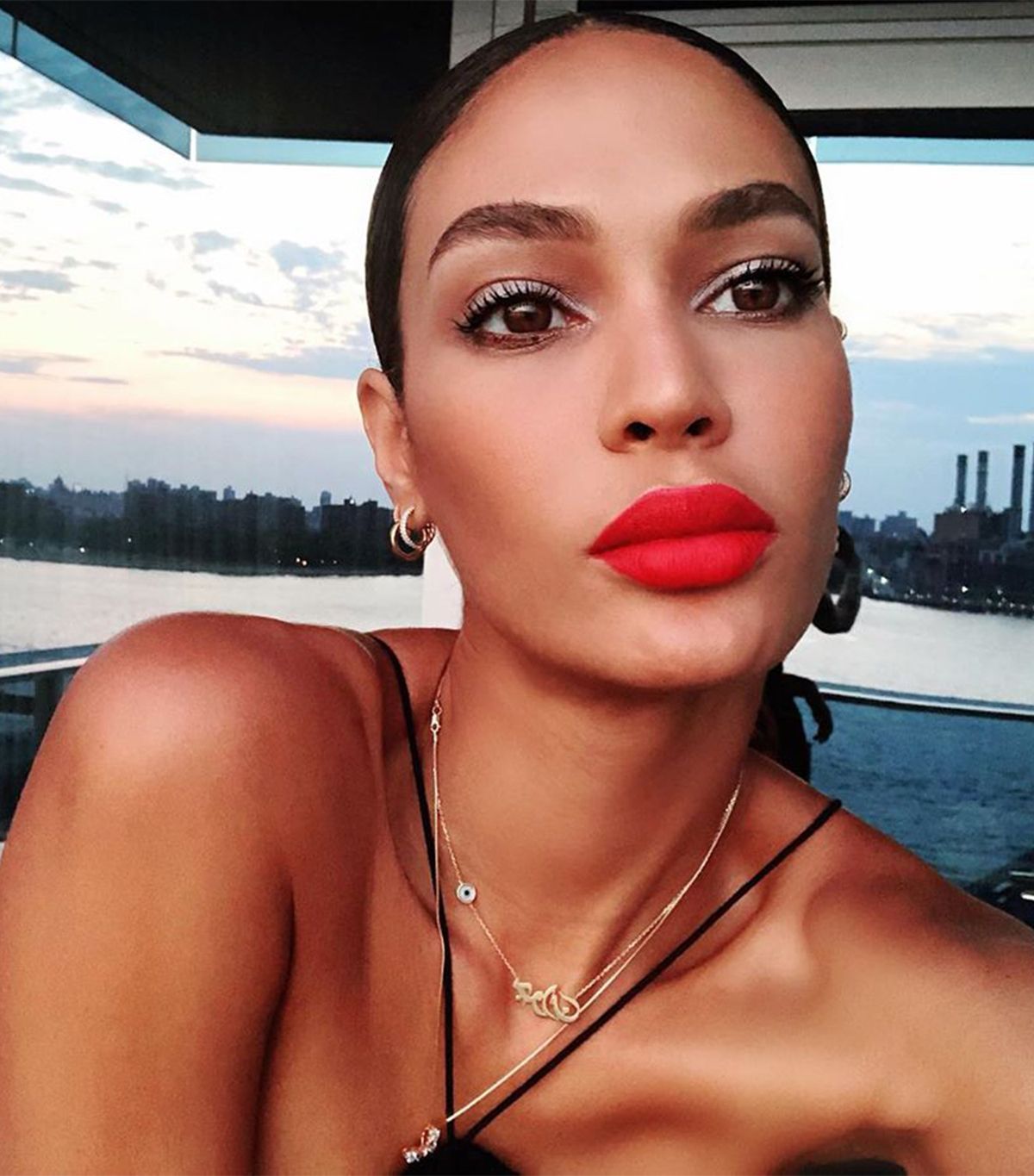 The Best Hair Part for Your Face Shape | Who What Wear